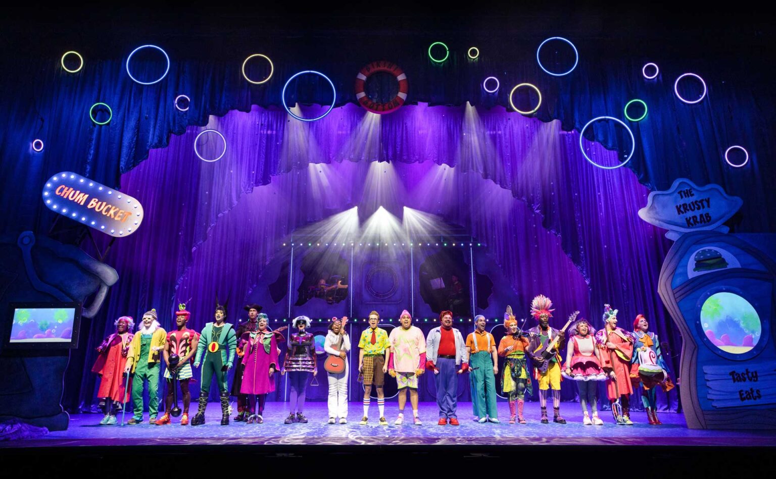 We go Squidward with Gareth Gates to Chat About The SpongeBob Musical