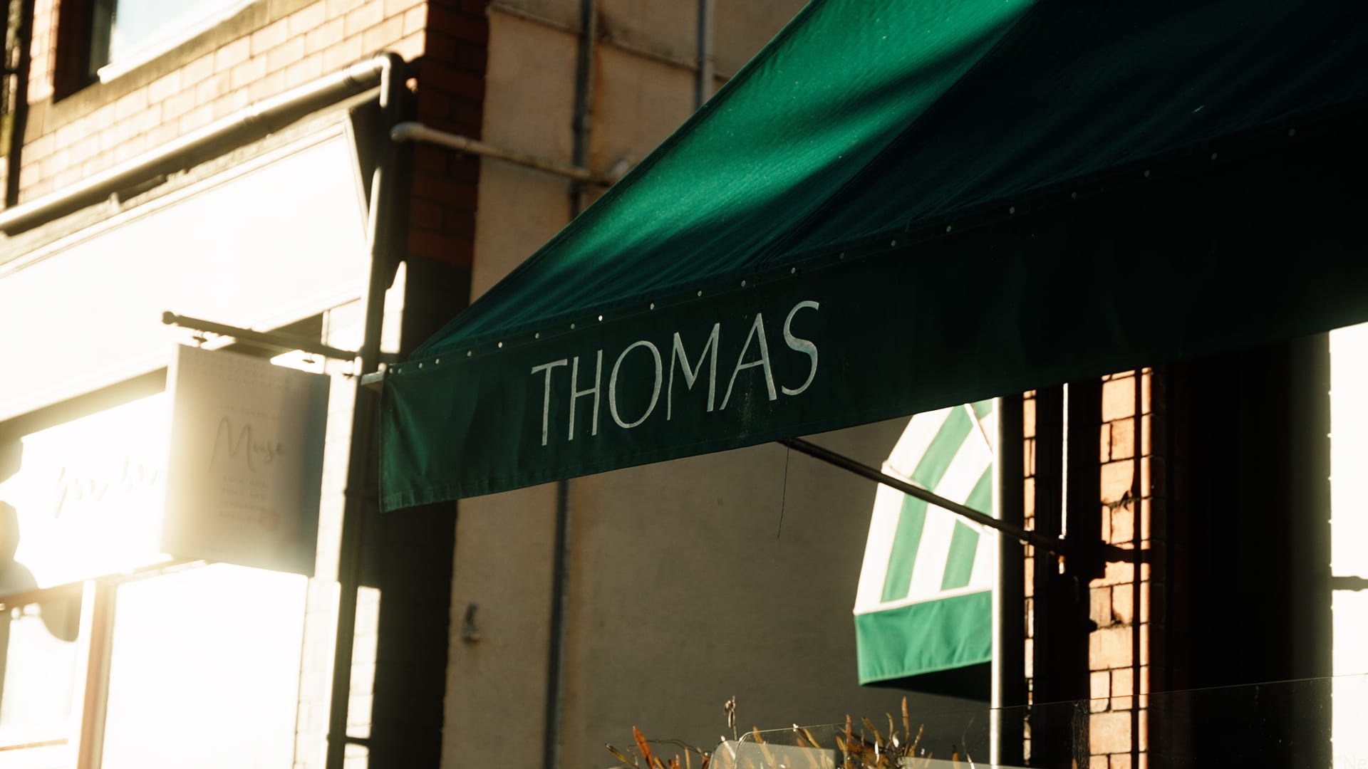 Award-Winning Chef Tom Simmons Opens Thomas, The Brasserie in Pontcanna ...